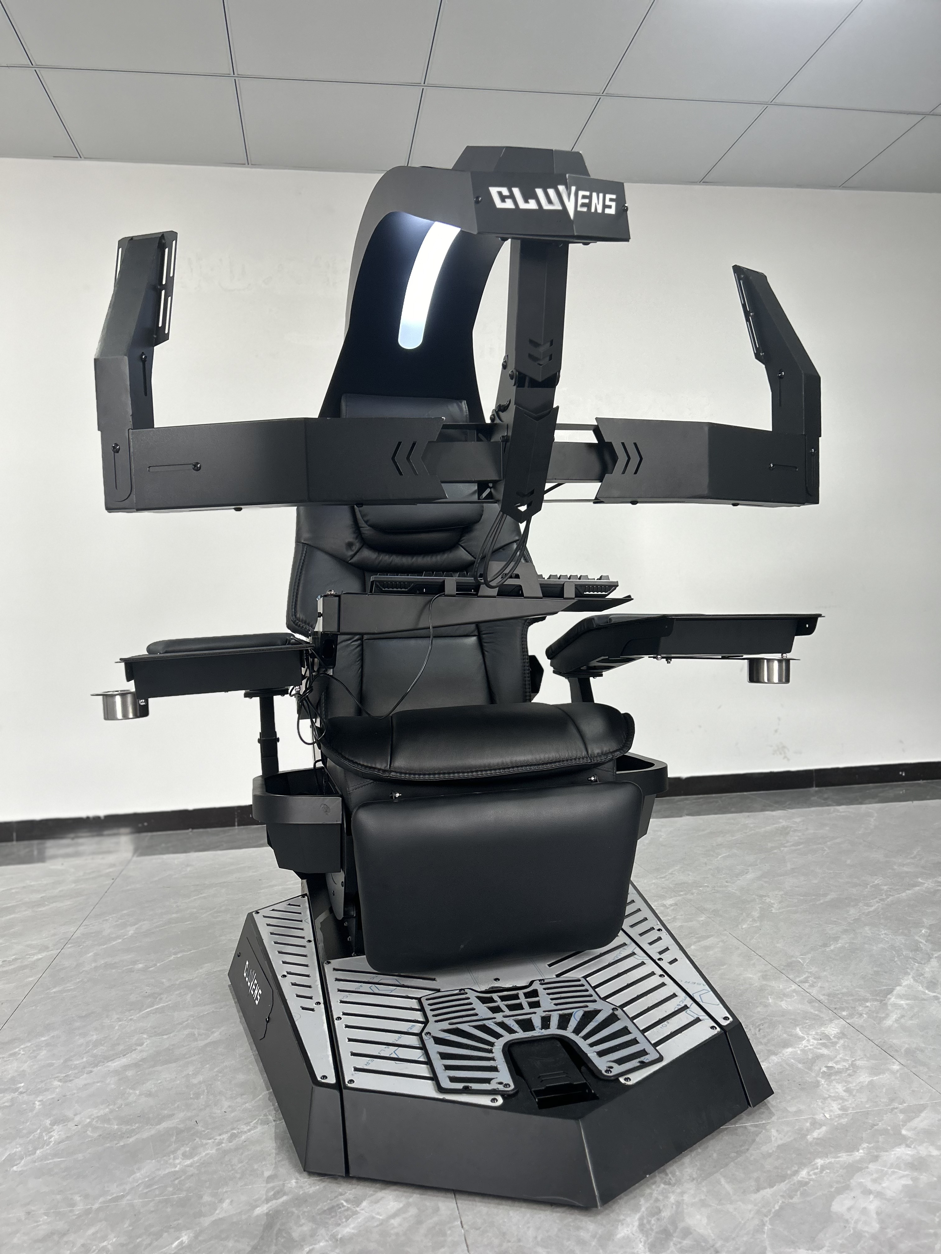 Cluvens Manticore - Best Selling model bigger & wider recline workstation